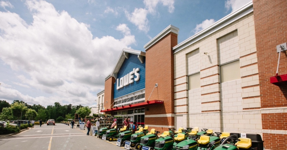 Case Study: How Lowe's Built a GCC That Powers 2000+ Stores Globally - ANSR